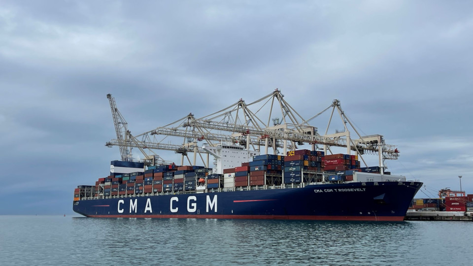 Koper hosts CMA CGM's first mega container ship and tests cutting-edge ...