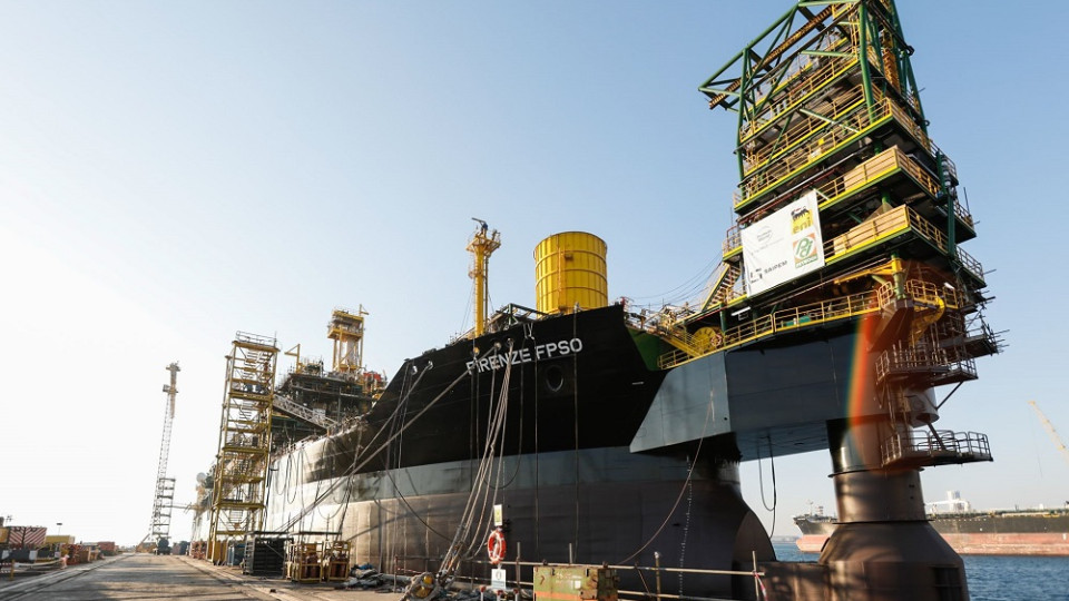 La FPSO Firenze dell’Eni salpa verso la Costa d’Avorio | Ship2Shore